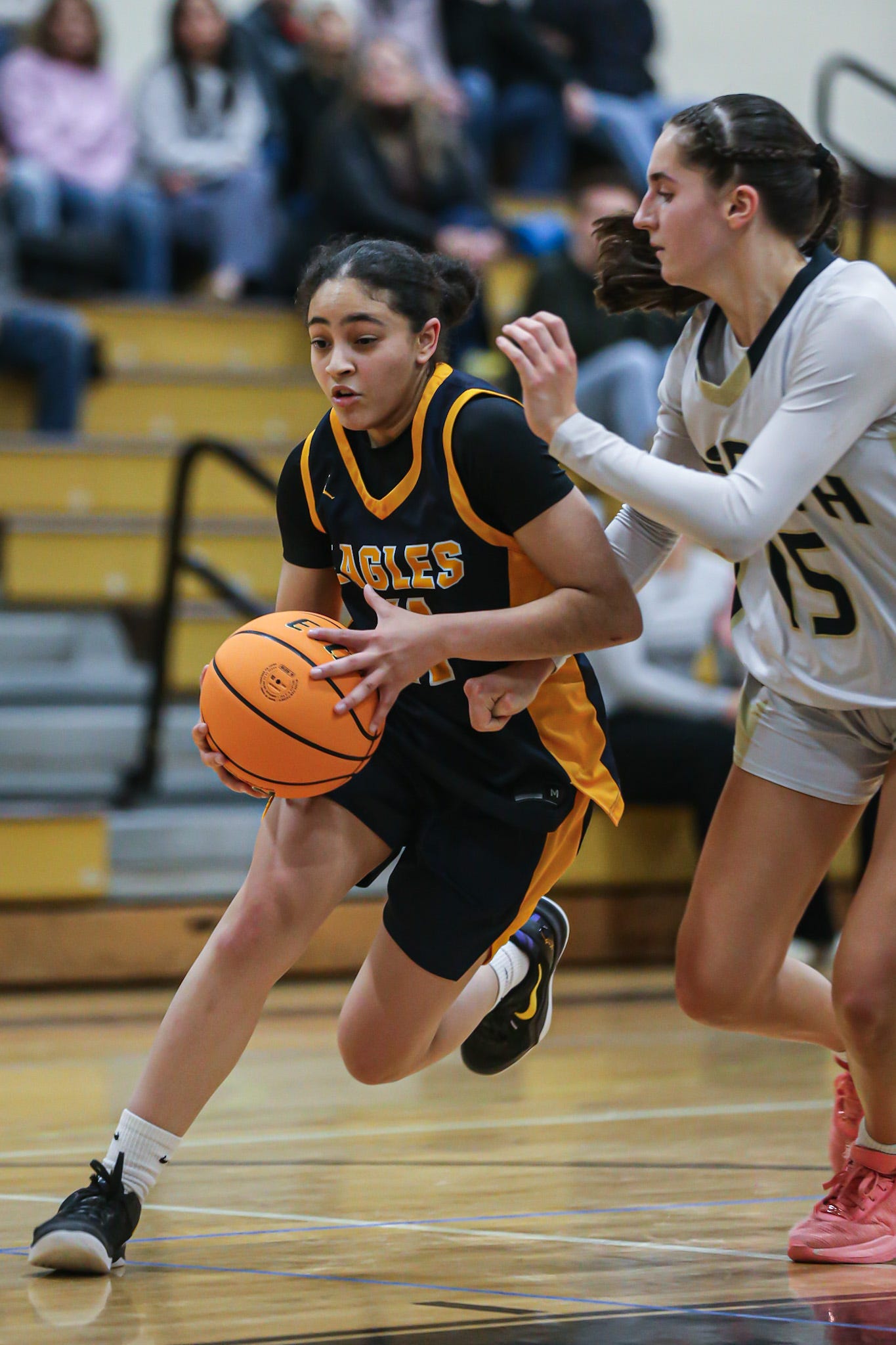 High school roundup: Scores and recaps from Tuesday's games across RI