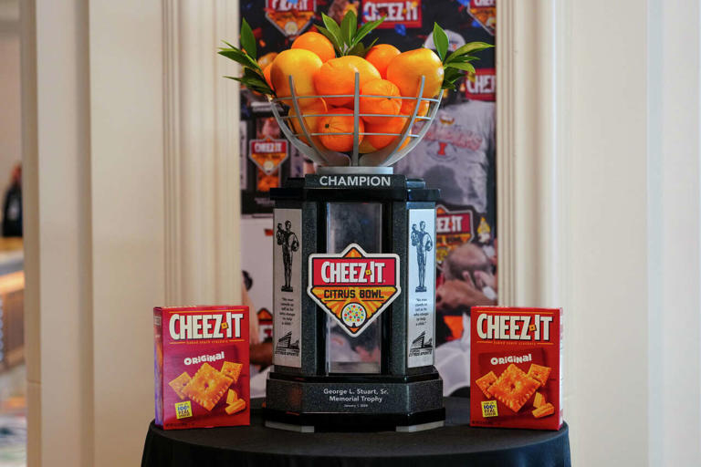Going to the Citrus Bowl? You can try a deep-fried, Cheez-It-encrusted ...