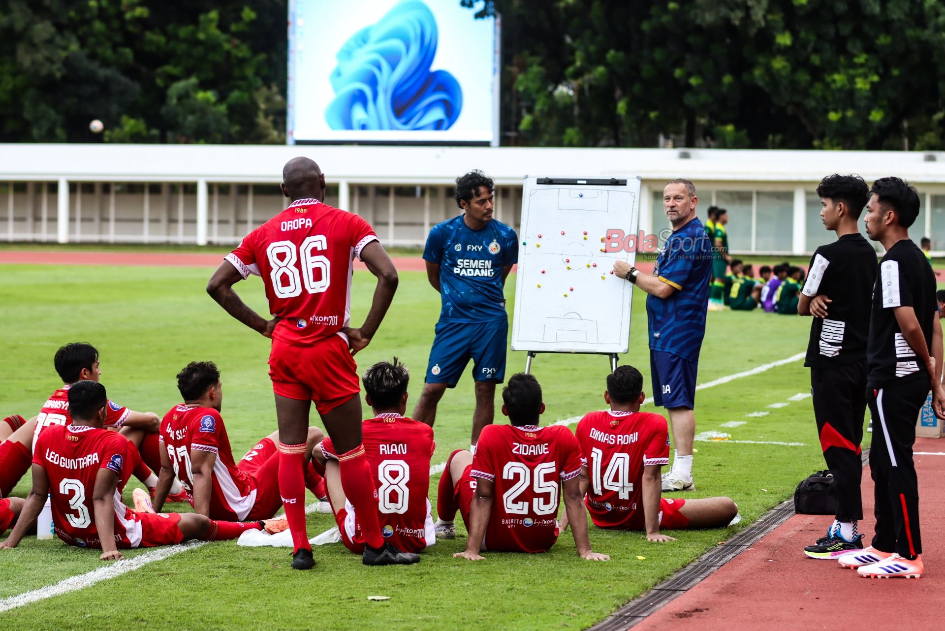 Jadwal Super League - Indosiar tak siarkan Persib vs Bhayangkara FC ...