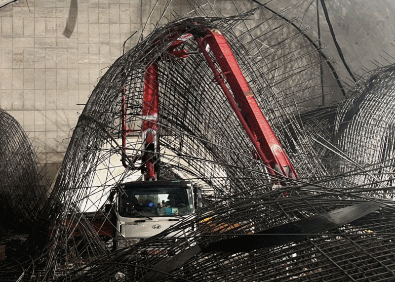 Shinansan line steel collapse kills one