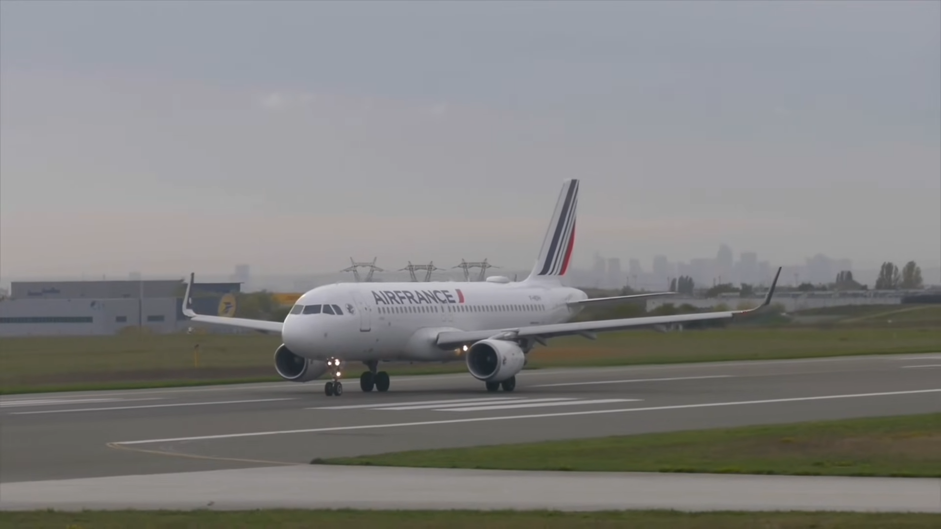 How Air France’s A350 business class delivers a true Michelin-star ...