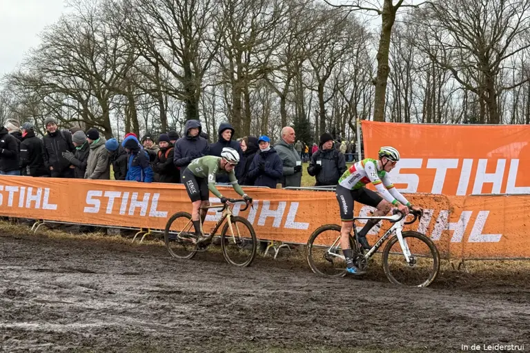 Kamp ziet na sterke beginfase korte notering in rook opgaan: 'Denk dat ...