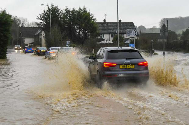 'Act now' as flooding expected across county as heavy rain contniues