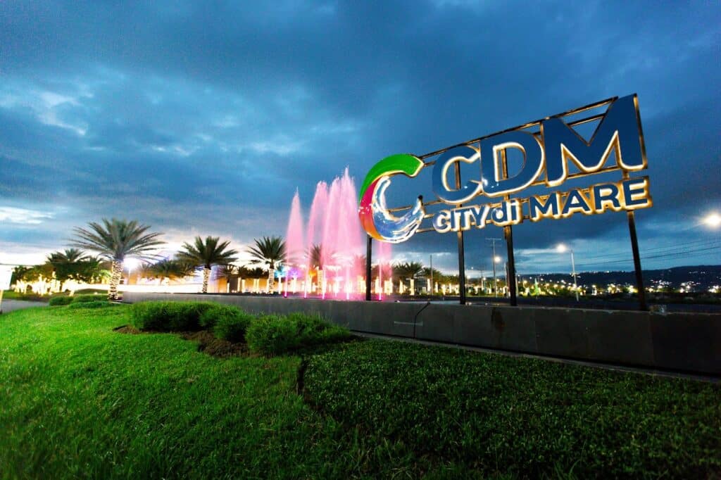 SRP lights up for the holidays at CDM