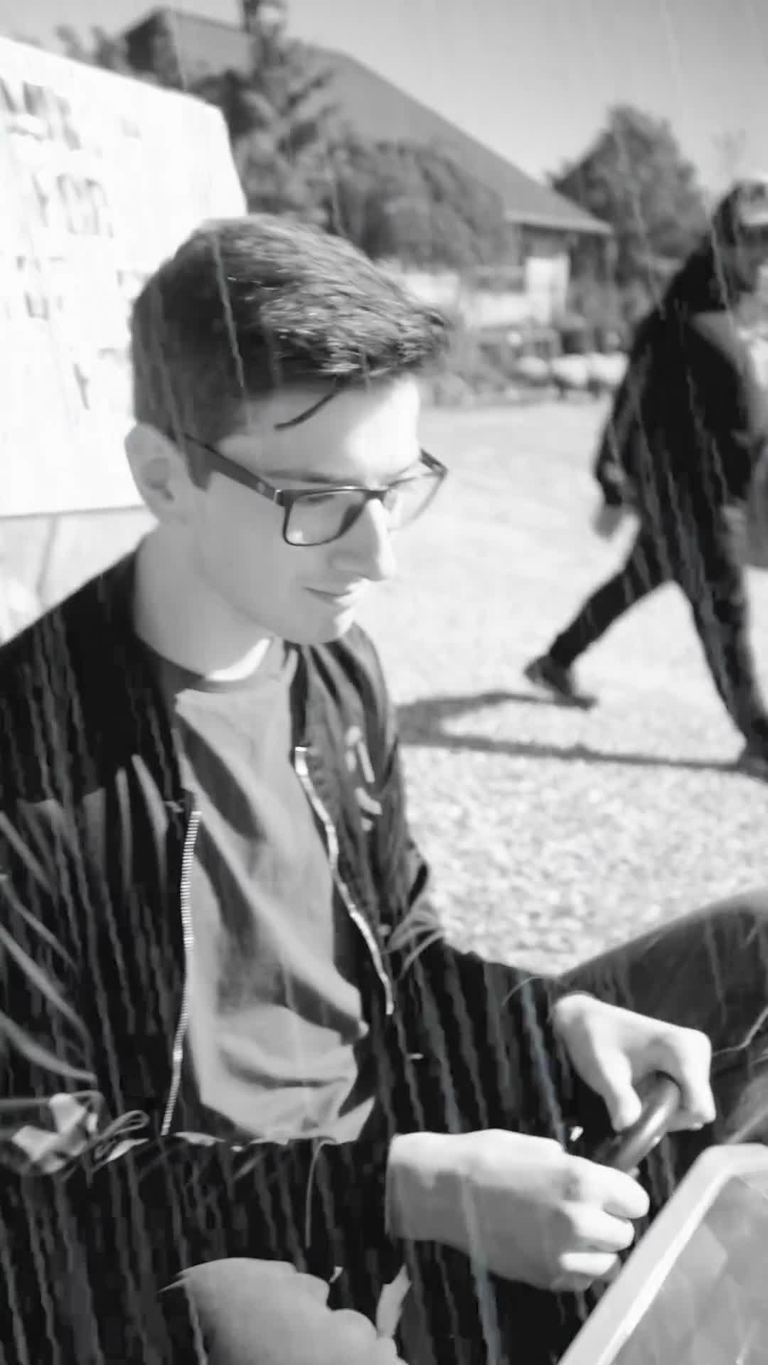 Mini Car vs McDonalds.