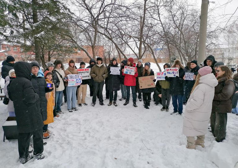 Russian ban on Roblox stirs debate about limits of censorship