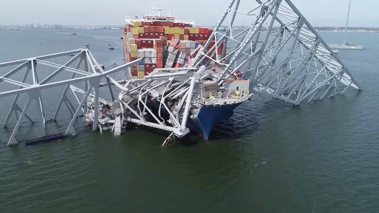 Watch a massive cargo ship enter one of the world’s most dangerous bays