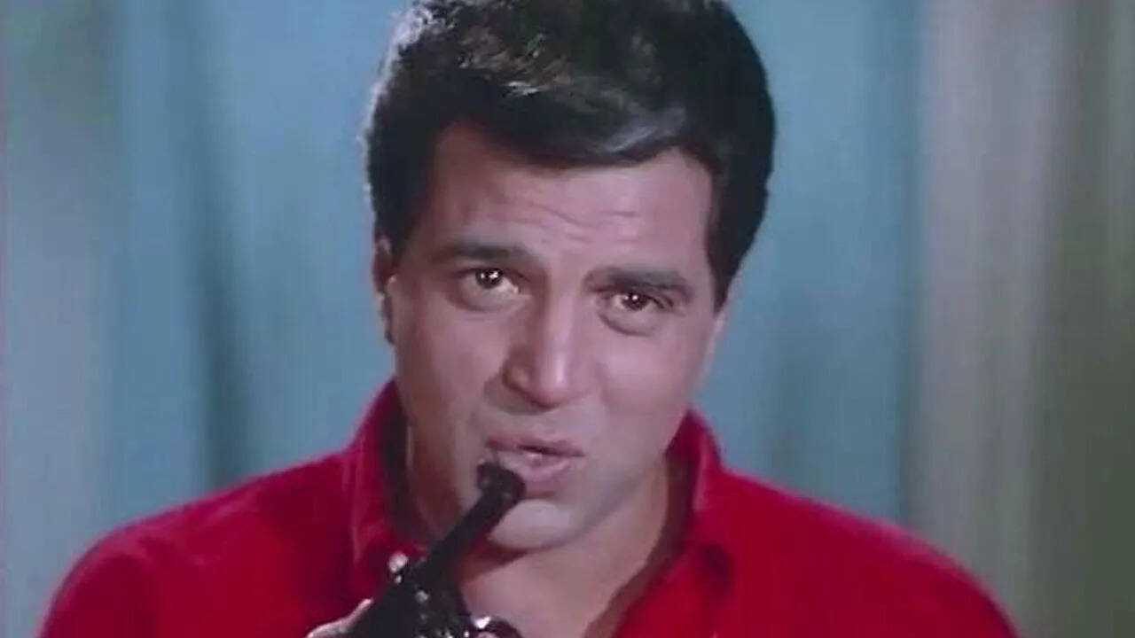 Years before 'Dhurandhar', Dharmendra charmed viewers as spy Sunil in ...