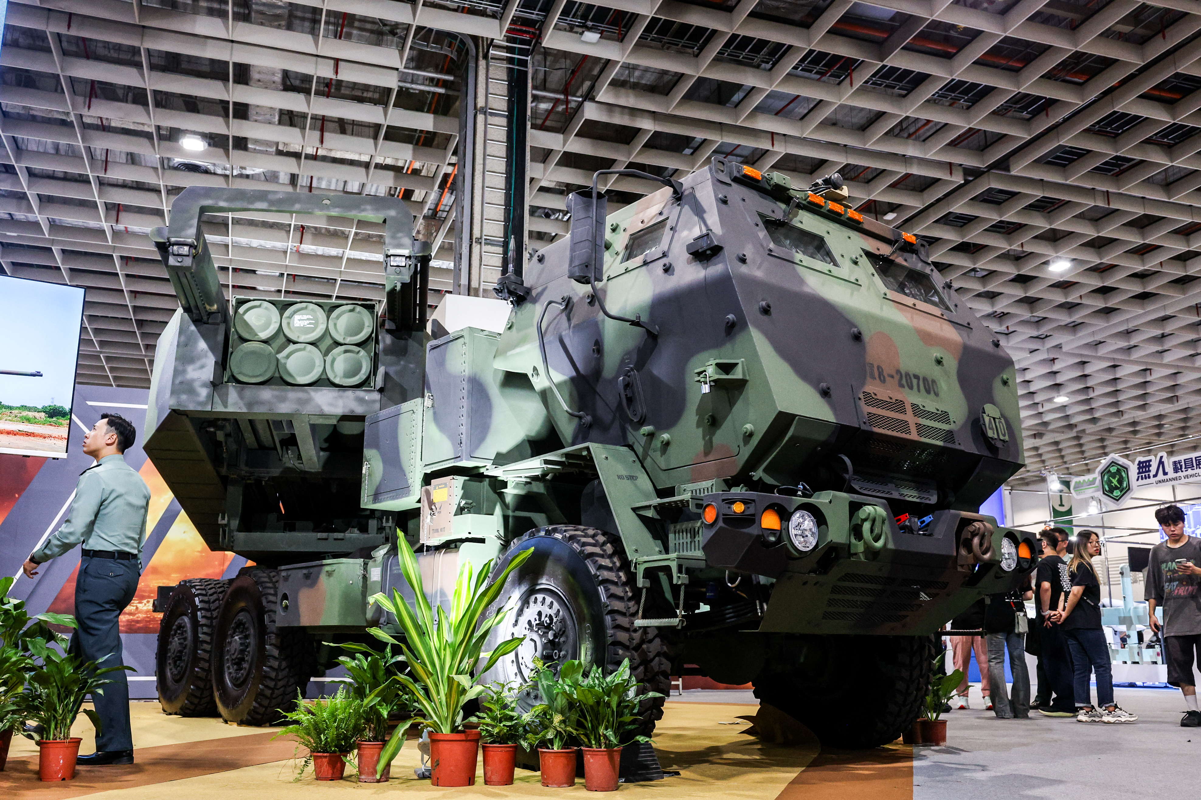 Trump approves largest US arms sale to Taiwan amid China tensions