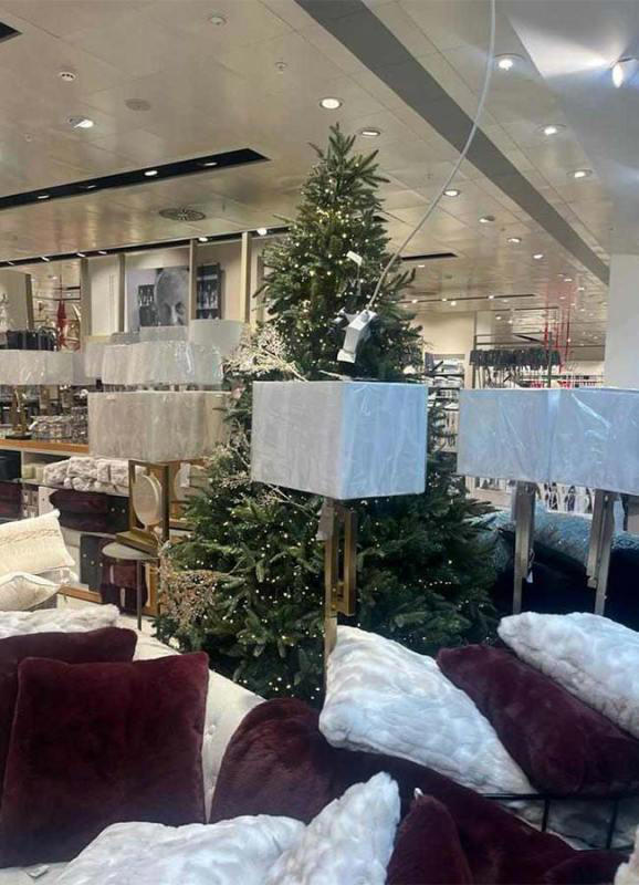 Eight things they don't tell you about working in Dunnes at Christmas