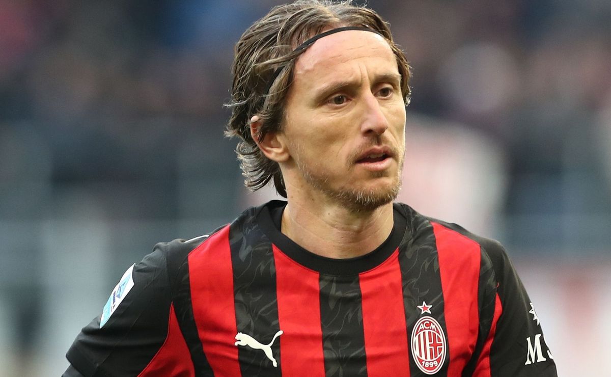 Why isn’t Luka Modric playing today for AC Milan vs Napoli in the 2025 ...