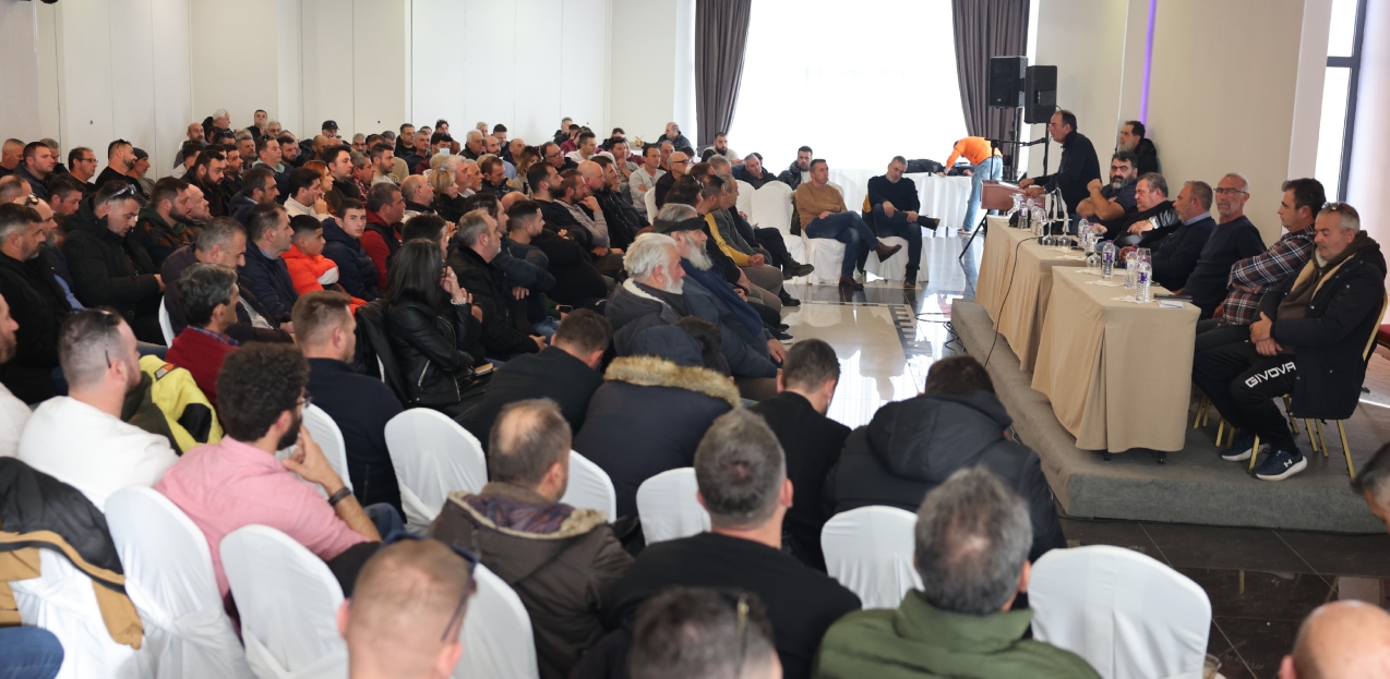 Αγρότες: Νέο «όχι» στον διάλογο με την κυβέρνηση – Αποφάσισαν κλιμάκωση ...