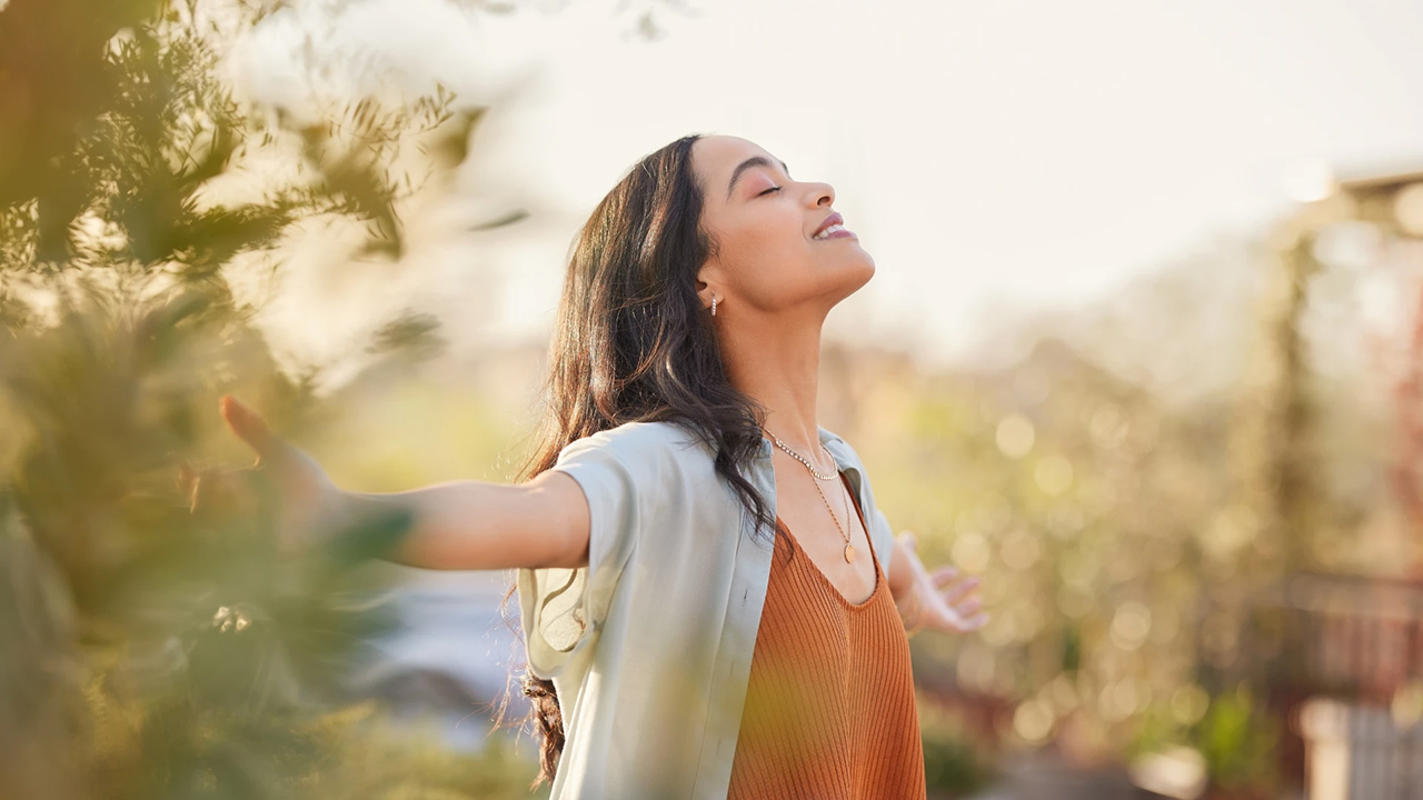 Not book smart? These 8 signs show you're deeply wise anyway