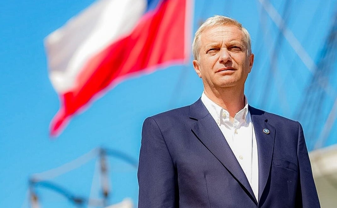 Kast ante incendios forestales: “No hay espacio para la política, hay ...