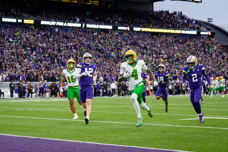 Oregon Ducks drop epic College Football Playoff jerseys to face James ...