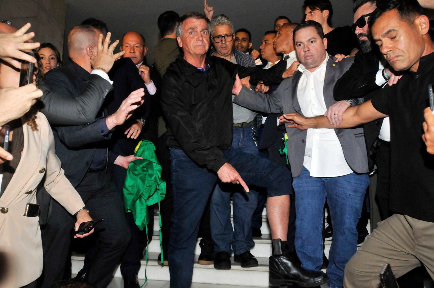 Brazil's Lula vows to veto bill that could reduce Bolsonaro's prison ...