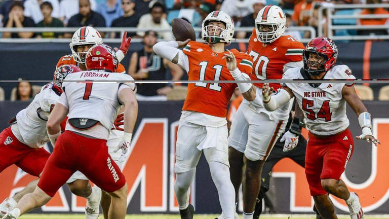 Leading Miami into playoffs means 'everything' to QB Carson Beck