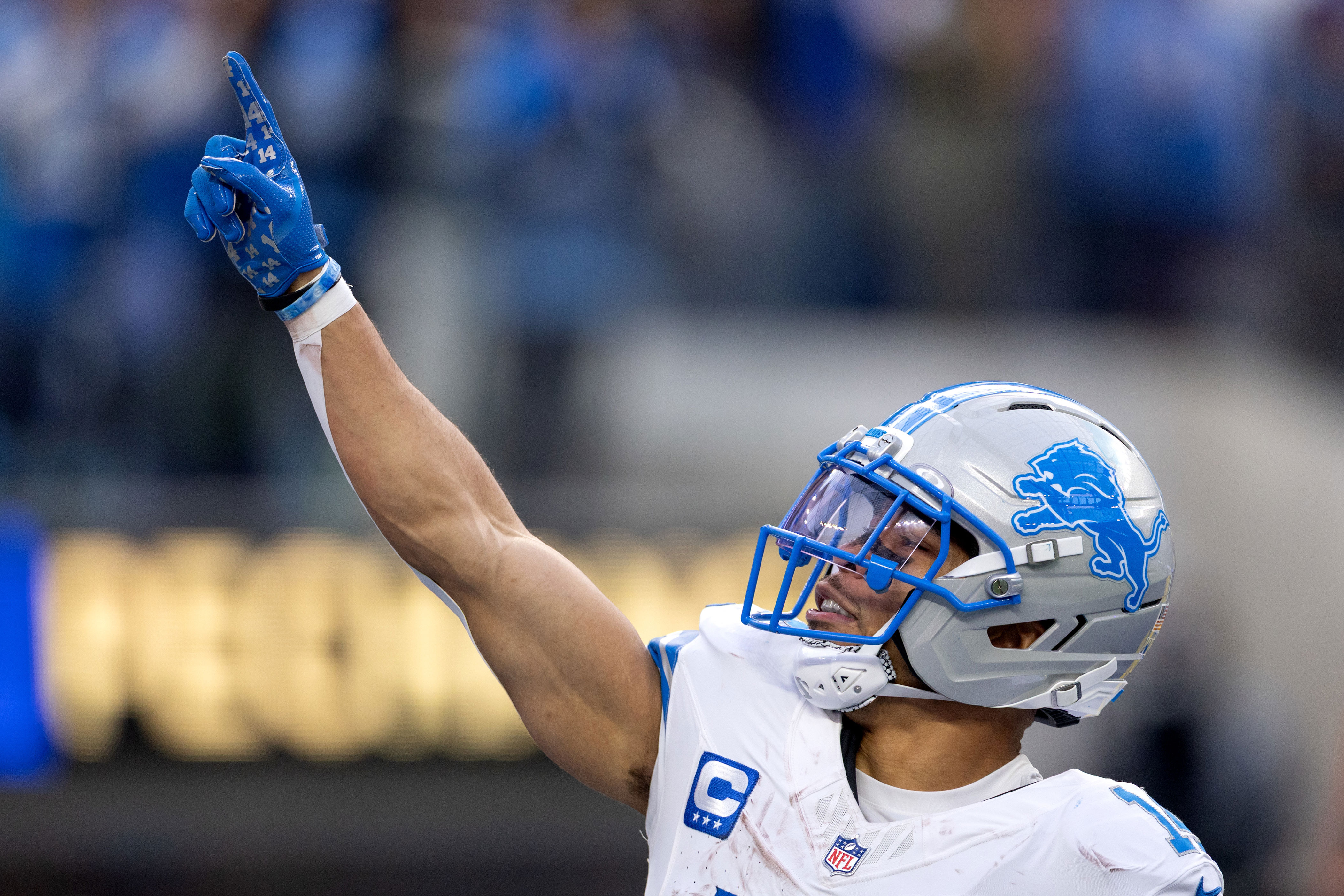 Amon-Ra St. Brown would like to know why the NFL doesn't like his ...