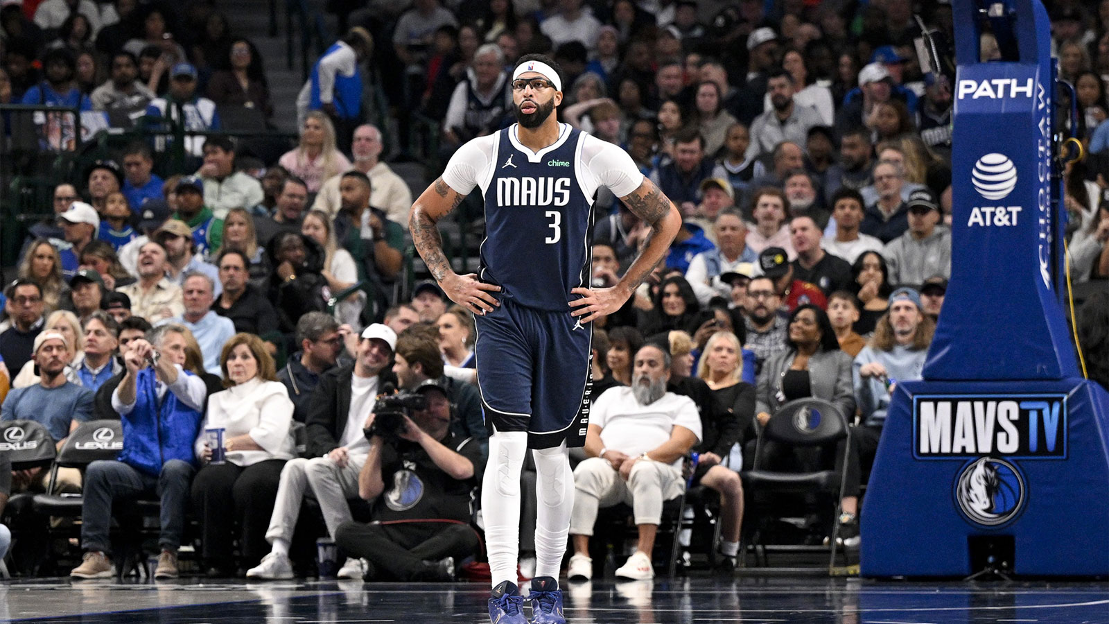 Are Anthony Davis, Klay Thompson playing tonight? Mavericks vs. 76ers ...