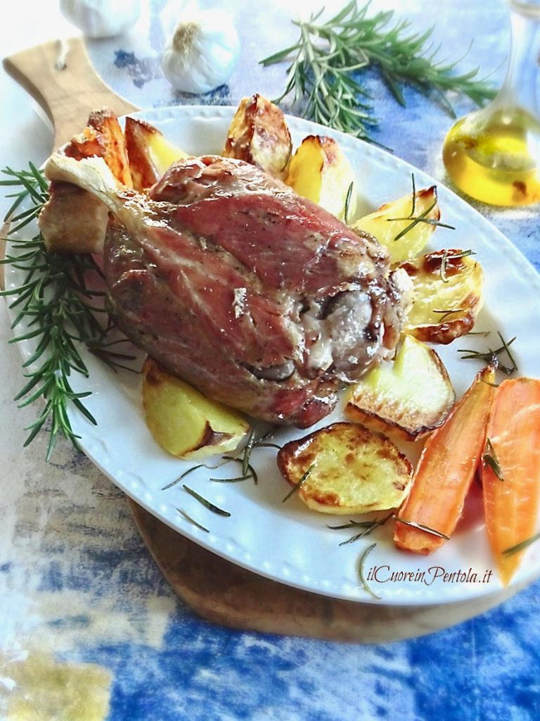 Stinco di maiale al forno