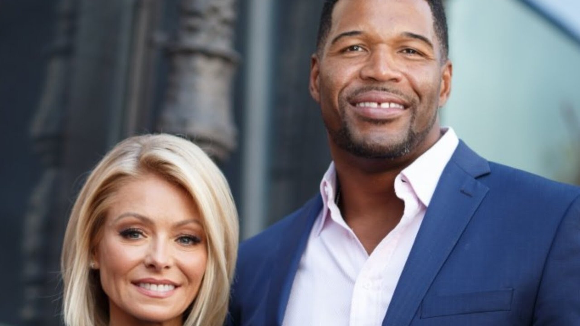 Co-hosts who wanted absolutely nothing to do with each other