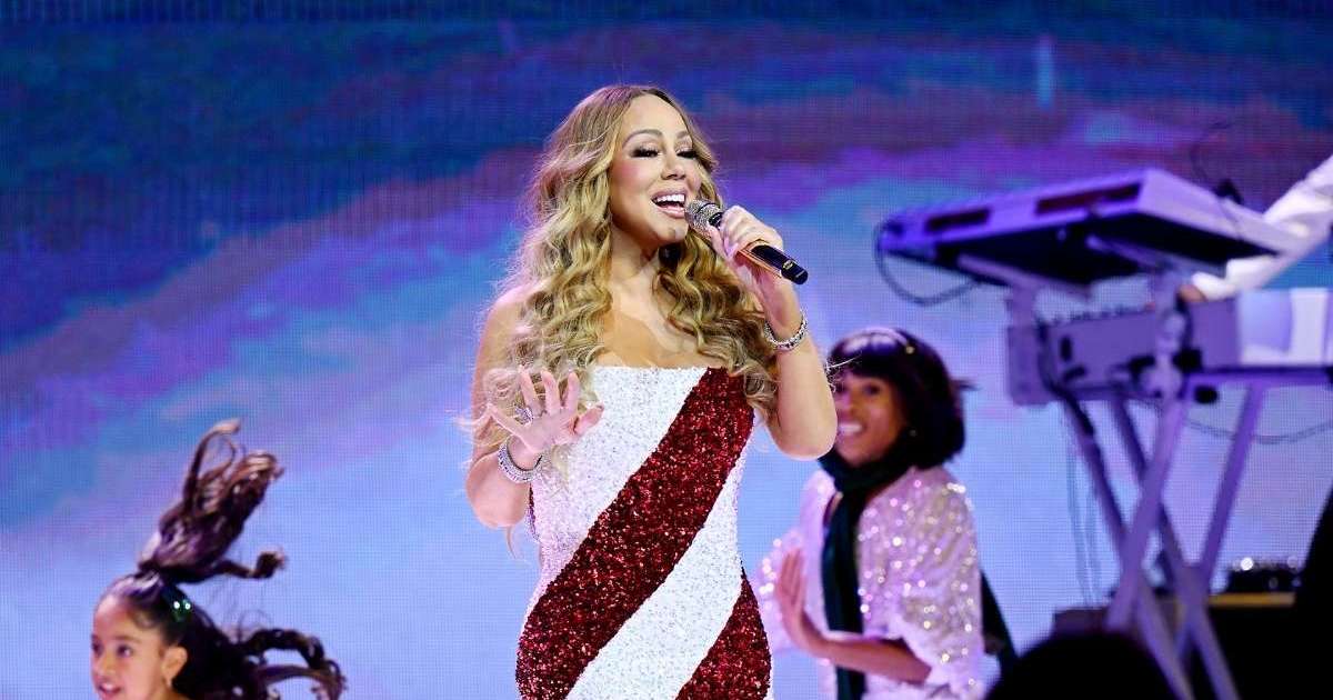 Mariah Carey's $8K Louis Vuitton look includes dramatic scarf