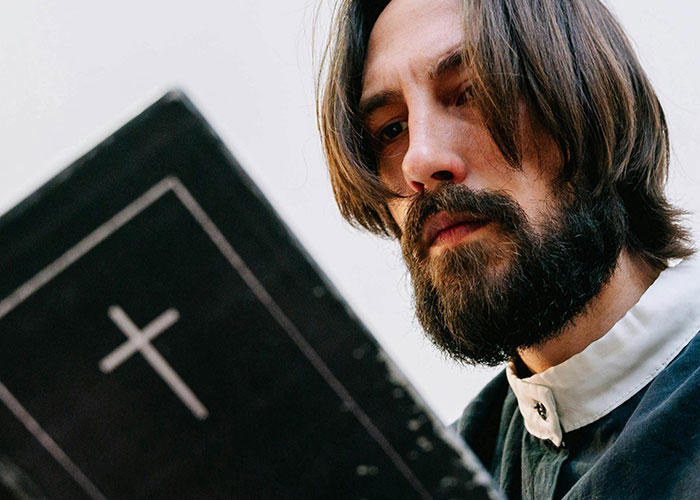 53 former cult members reveal the exact moment they knew their group ...