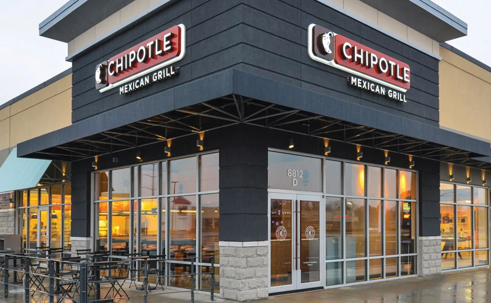 Is Chipotle open on Christmas 2025?