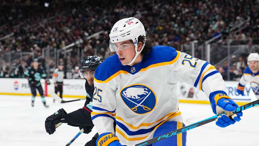 4 Buffalo Sabres who need impressive performances against the Flyers