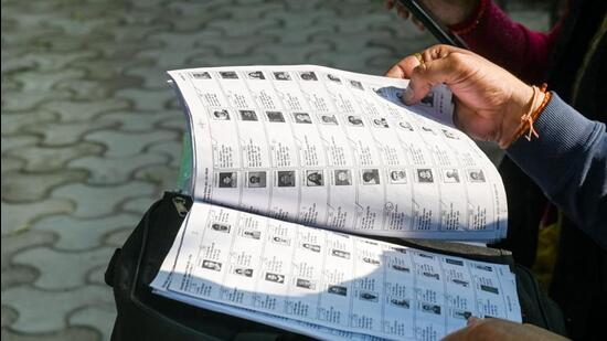 SC asks ECI to consider extending voter roll revision timelines, decide ...