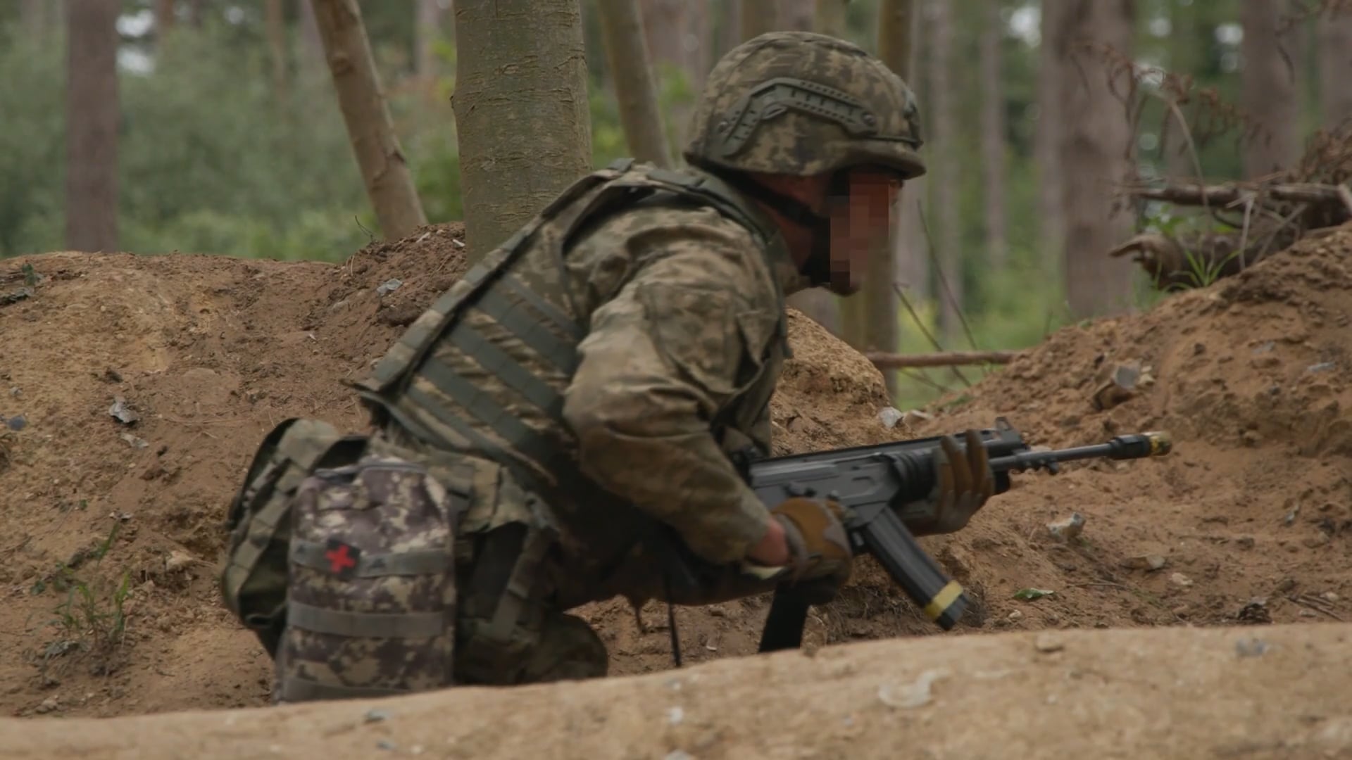 NATO trains Ukrainian soldiers to lead on the frontline