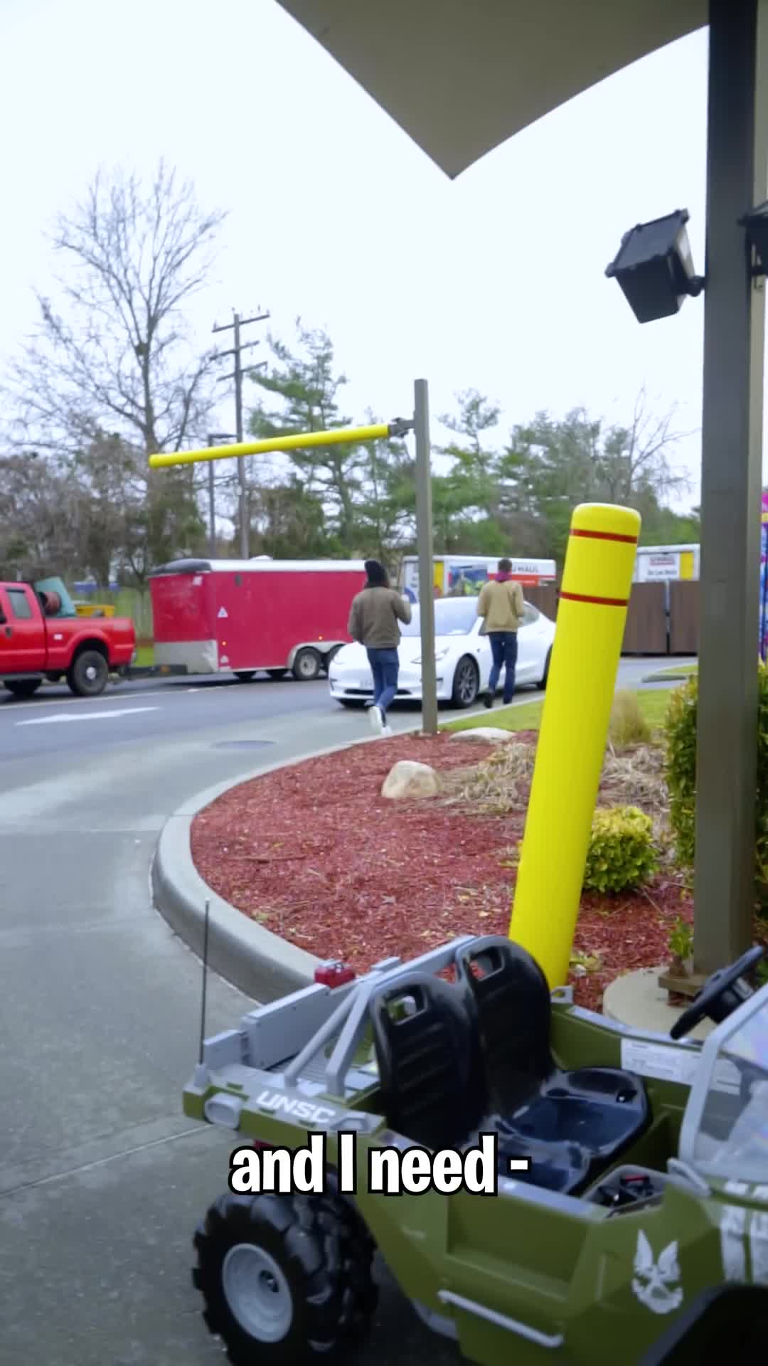 Mini car vs Taco Bell