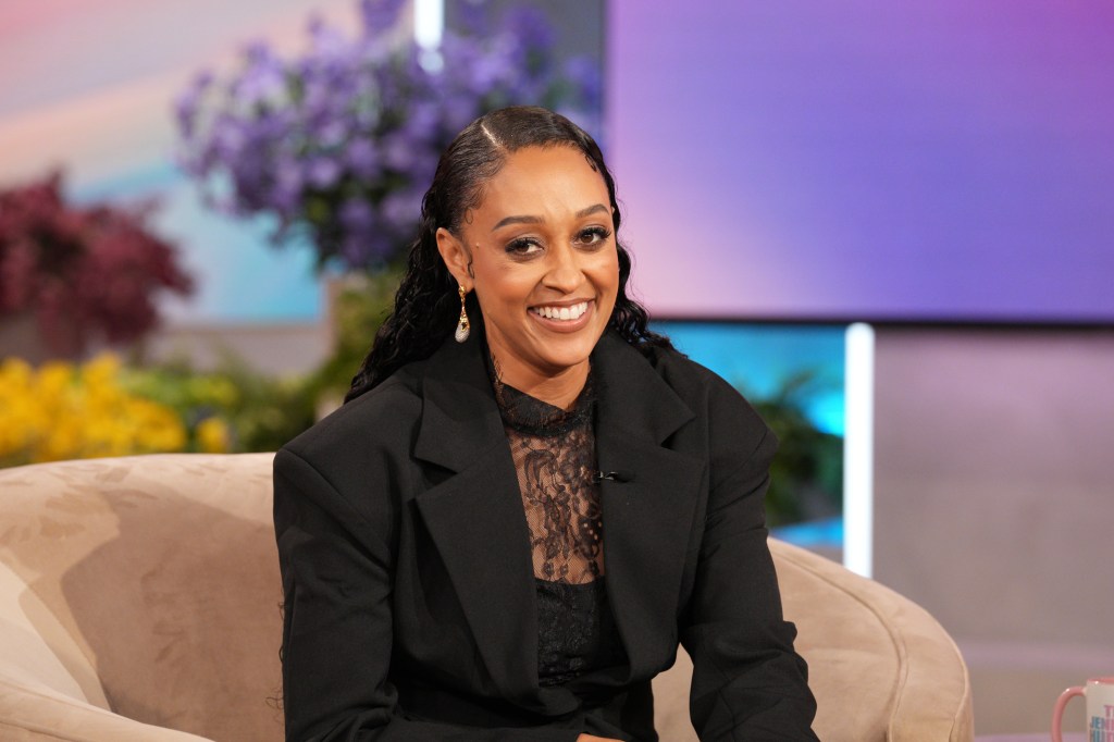 Tia Mowry addresses rumored rift with twin sister Tamera: 'There's ...