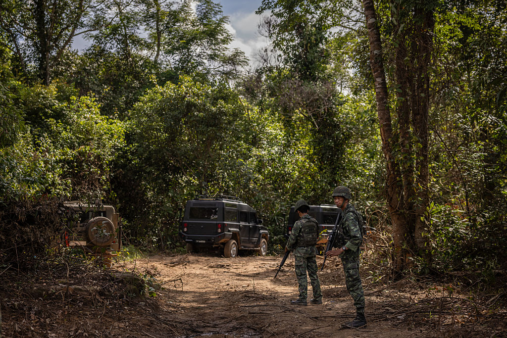 Thailand launches new offensives in Cambodia