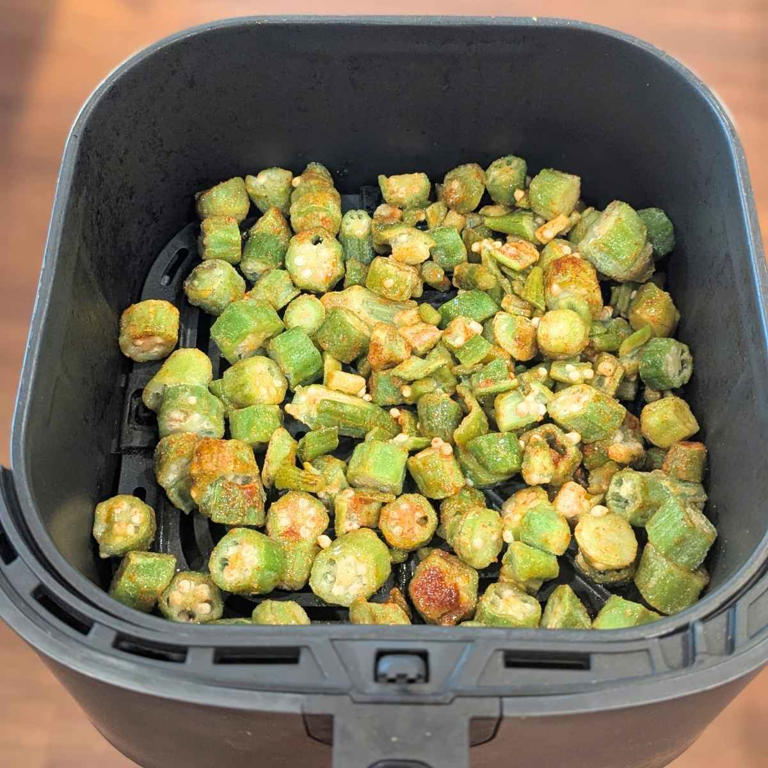 Crispy air fryer frozen okra