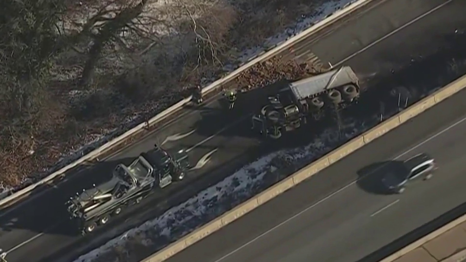 Overturned Dump Truck Causes I 76 Exit Closure In Manayunk