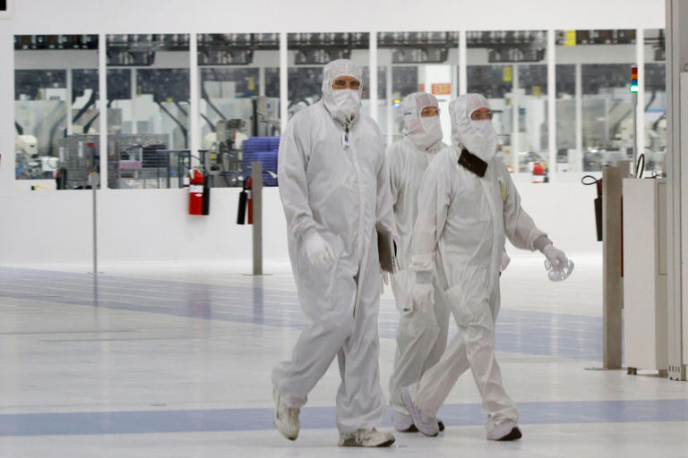 Texas Instruments opens first semiconductor factory at massive Sherman site