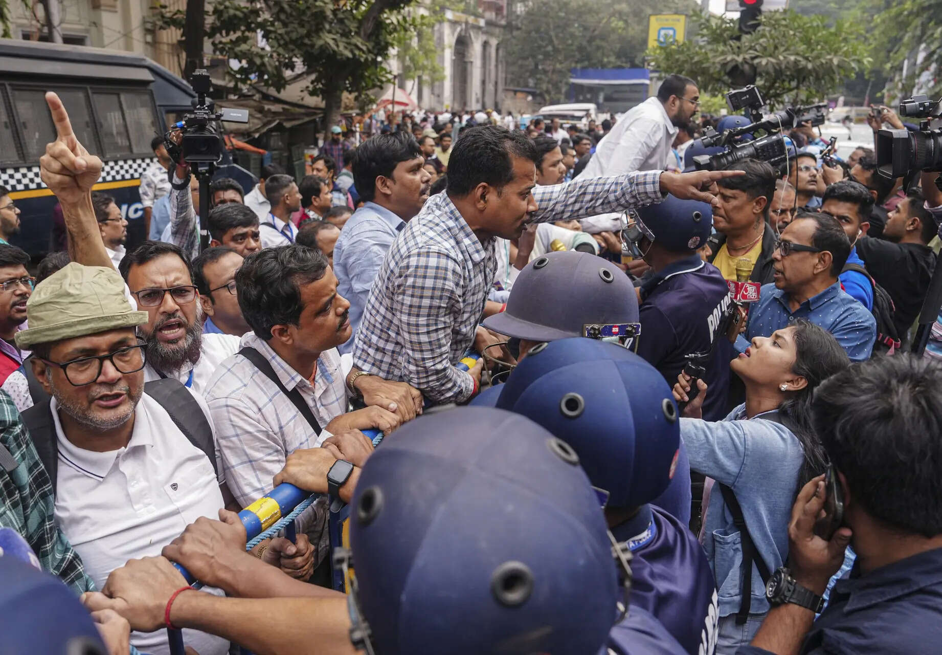 Bengal BLO protests: Central forces to guard state poll body's office ...