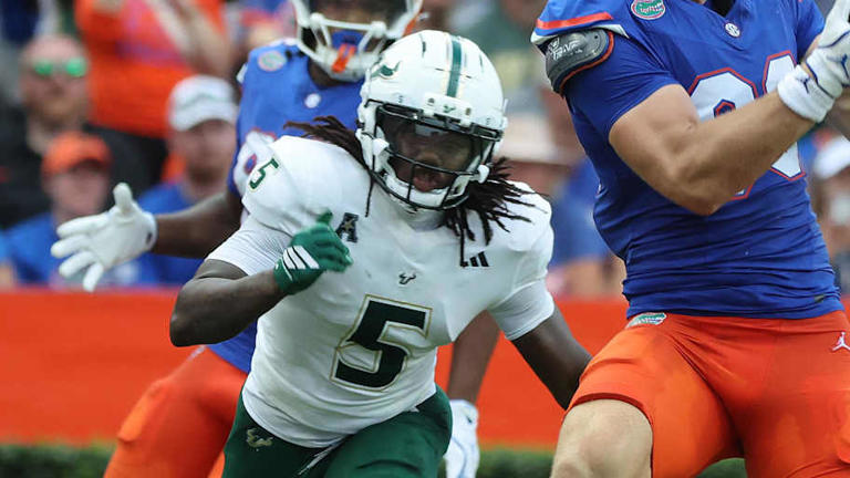 All-AAC defensive back enters college football transfer portal