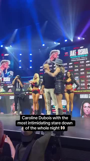 Caroline Dubois with the most intimidating stare down of the night