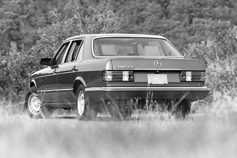 View photos of the 1984 Mercedes-Benz 500SEL
