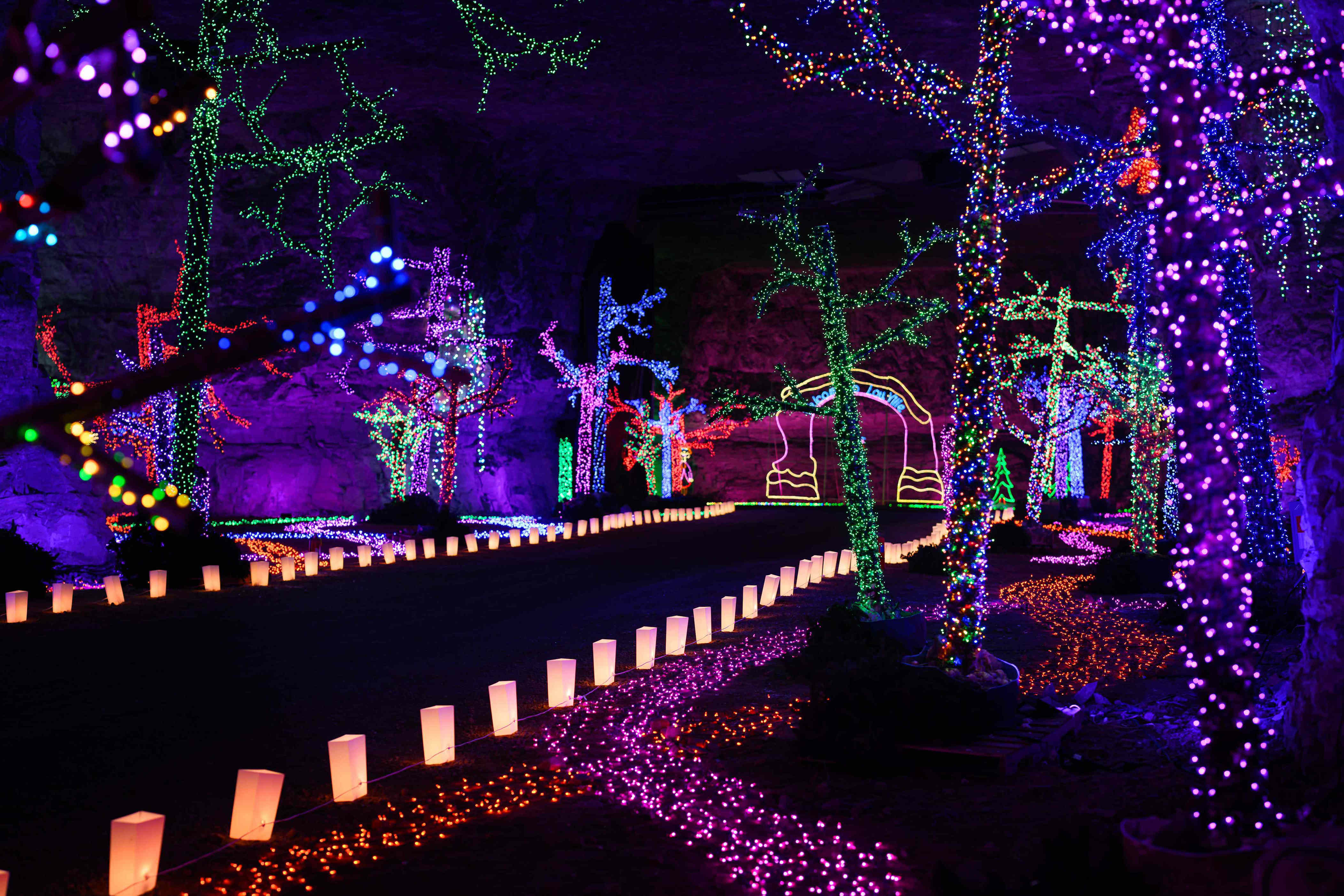 This Kentucky cave is lit with 7 million Christmas lights—and you can ...