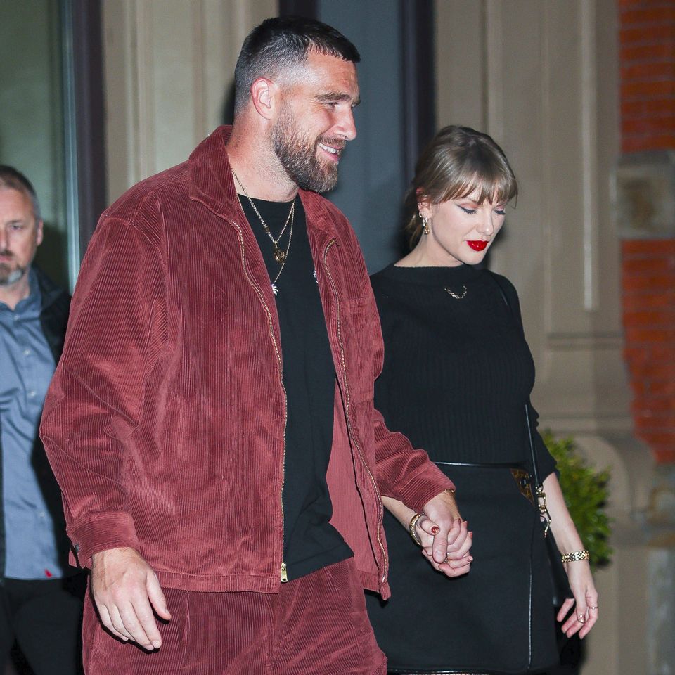 Taylor Swift makes a surprise appearance at Travis Kelce's high school ...