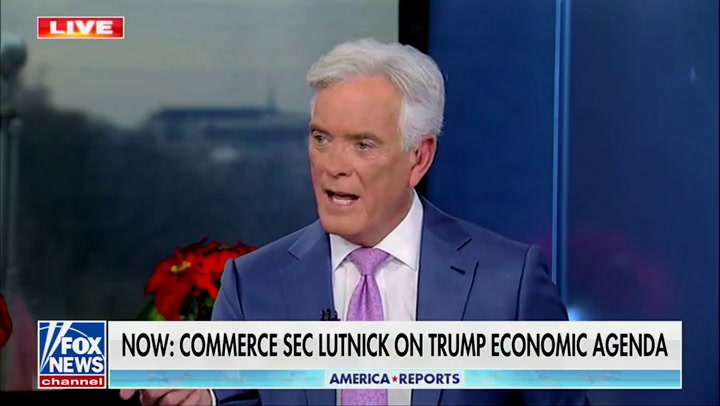 Fox News anchor corners Trump goon over president’s ‘impossible’ math