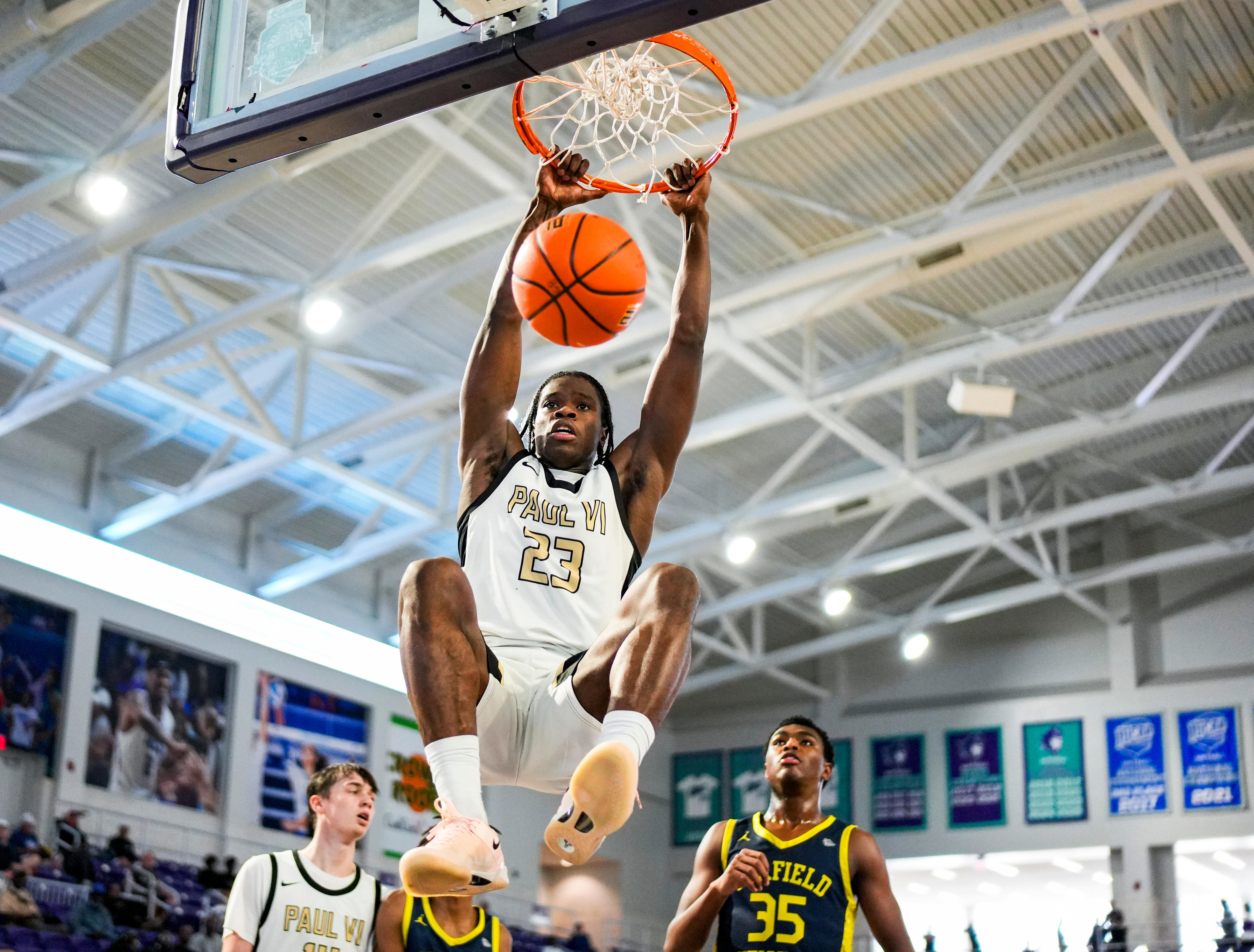 Jordan Smith Jr. embraces challenge of being nation's best hoops prospect