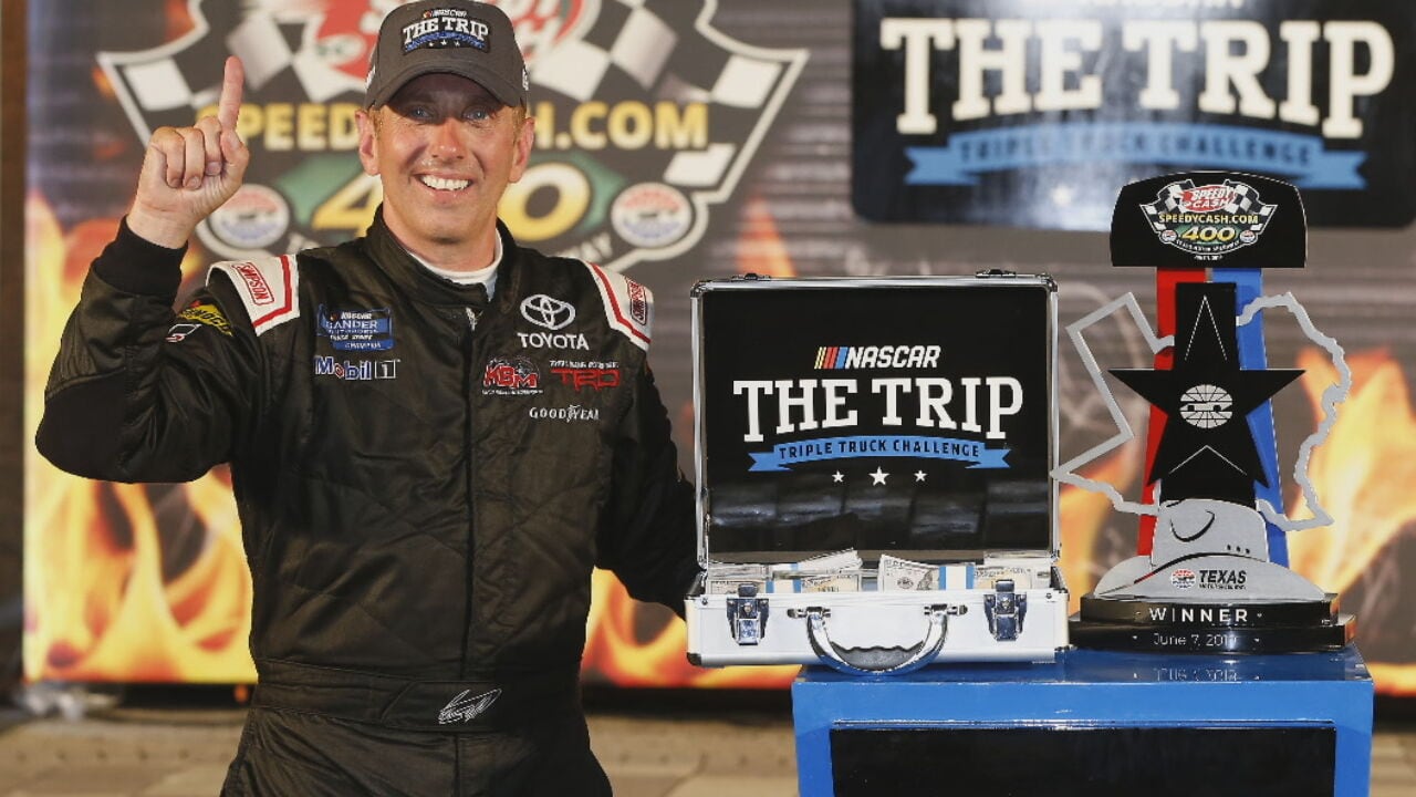 Community honors NASCAR great Greg Biffle, plane crash victims with ...