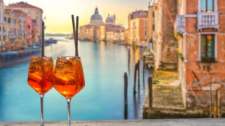The unspoken drink rule tourists should know before dining at fancy ...