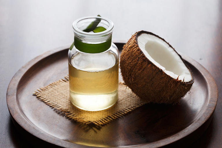 What coconut oil can do for your hair and how to use it