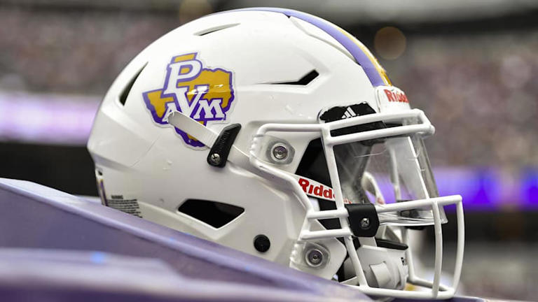 College football WR enters transfer portal after near 1,200-yard season