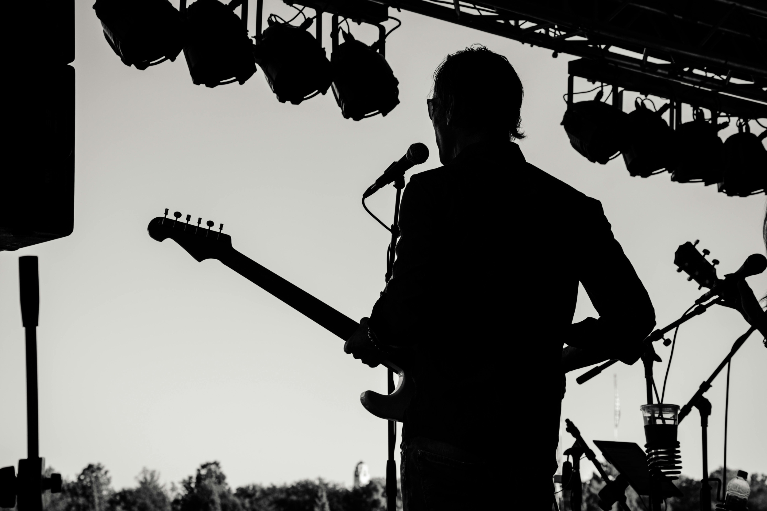 Shock Horror: Singer Electrocuted Live on Stage in Peru, As Fans Panic ...